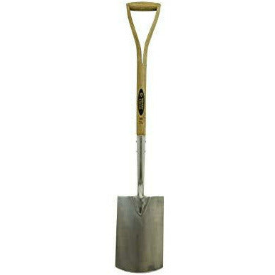 Spear & Jackson Traditional Digging Spade - BargainFox.com